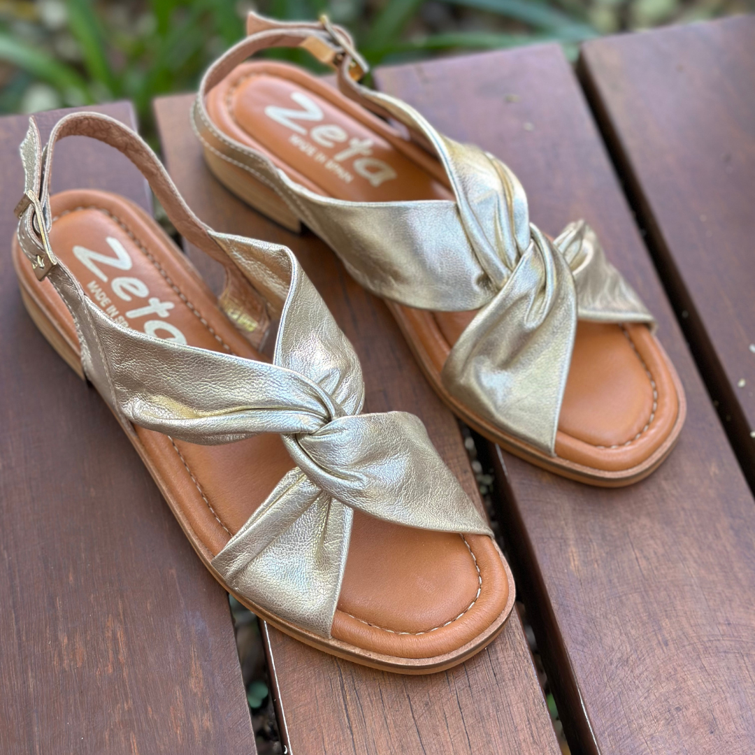 Zeta Ditzy | Light Gold Womens Soft Leather Sandals – Shannons Shoes