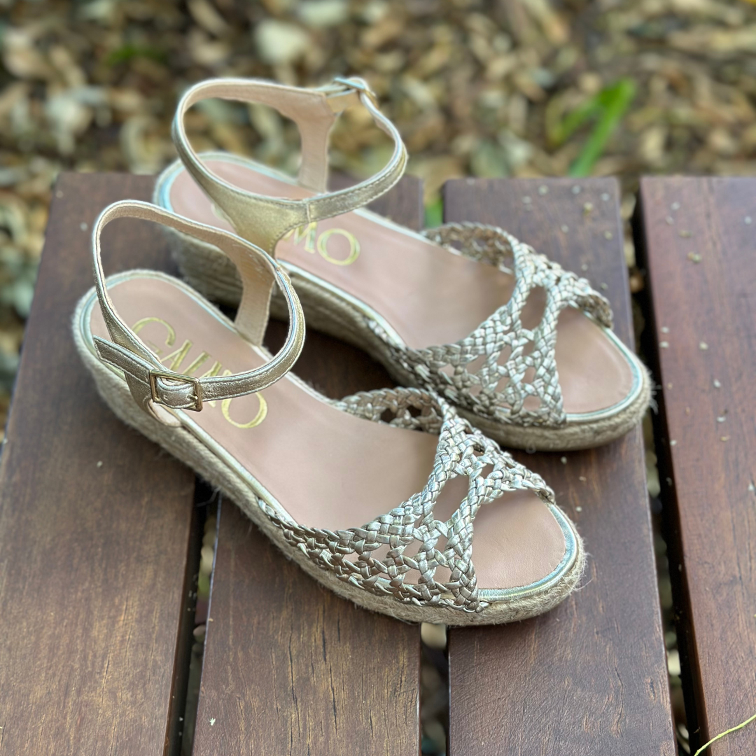 Gaimo Vitta - Gold Low Wedges – Shannons Shoes