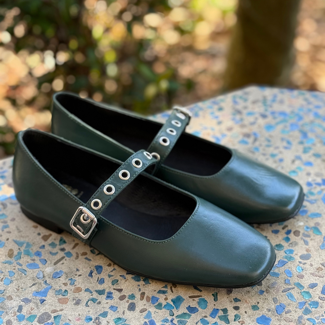 Neo Ivy - Dark Green Ballet Flats – Shannons Shoes