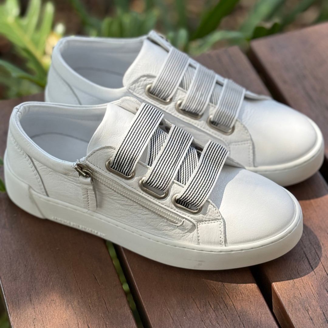 Rilassare Tinja - White Sneakers with Black and White stripe Lace ...