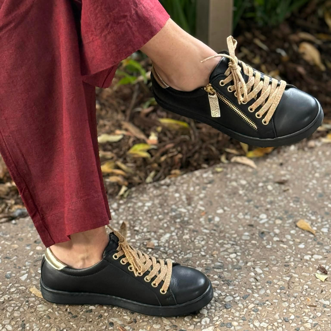 Rilassare Token - Black Black/Gold Sneakers – Shannons Shoes